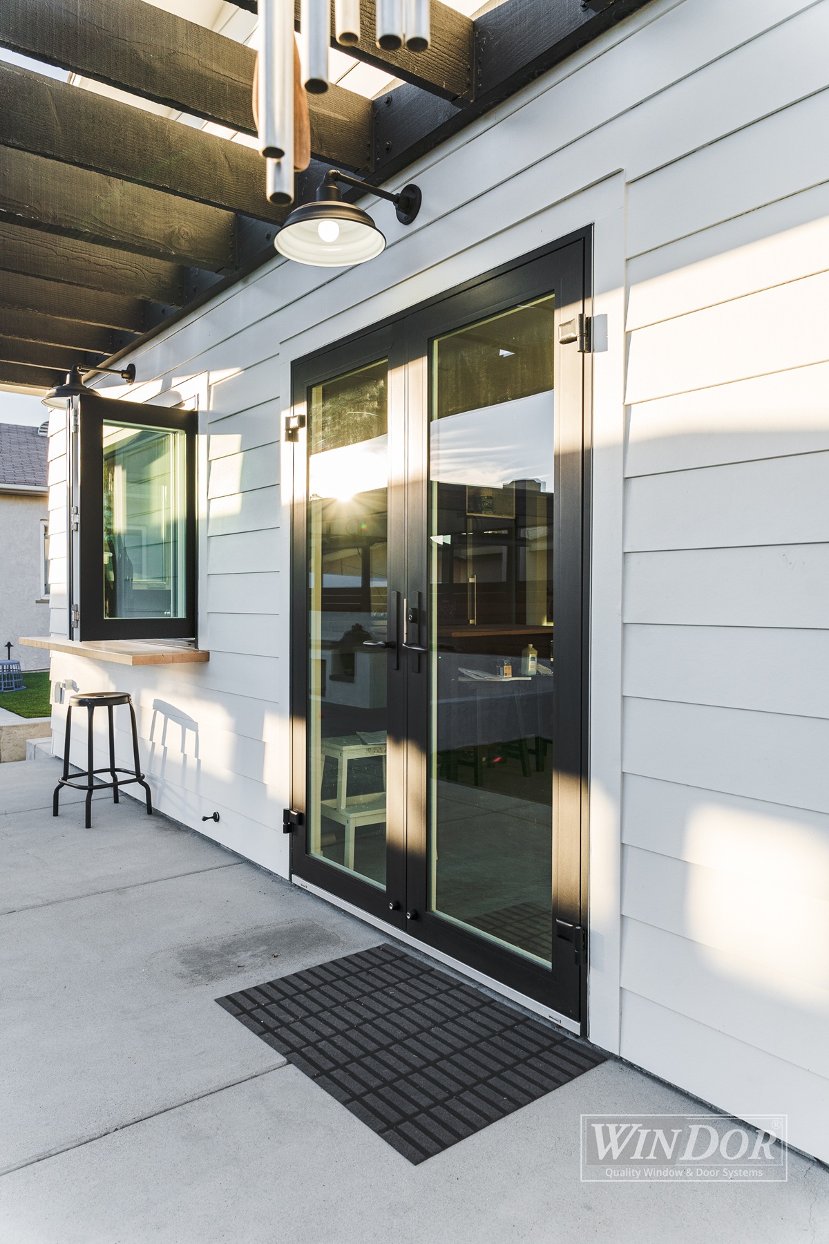 Win-Dor Bronze/Bronze Finish Now Available for 3750 Series Doors ...